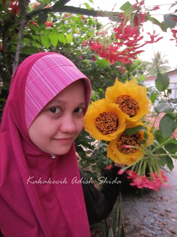 Kraf D'Hati (Kraftangan Bunga Daun Getah): Bunga Matahari